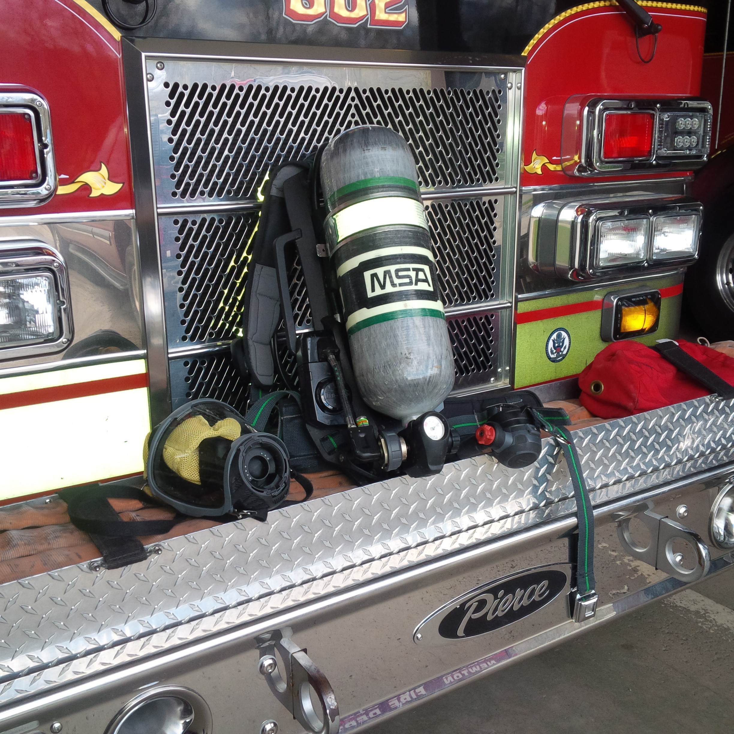 دستگاه تنفسی ام اس ای MSA SCBA G1 Air pack - ایمنی پژمان